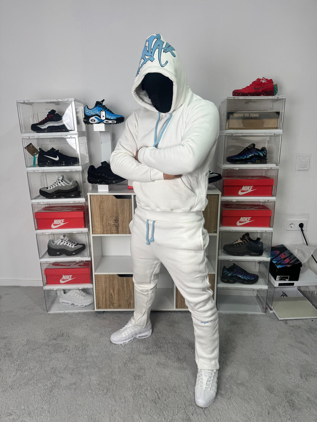 SYNA WORLD – 𝐑𝐎𝐏𝐀 𝐏𝐑𝐈𝐌𝐄