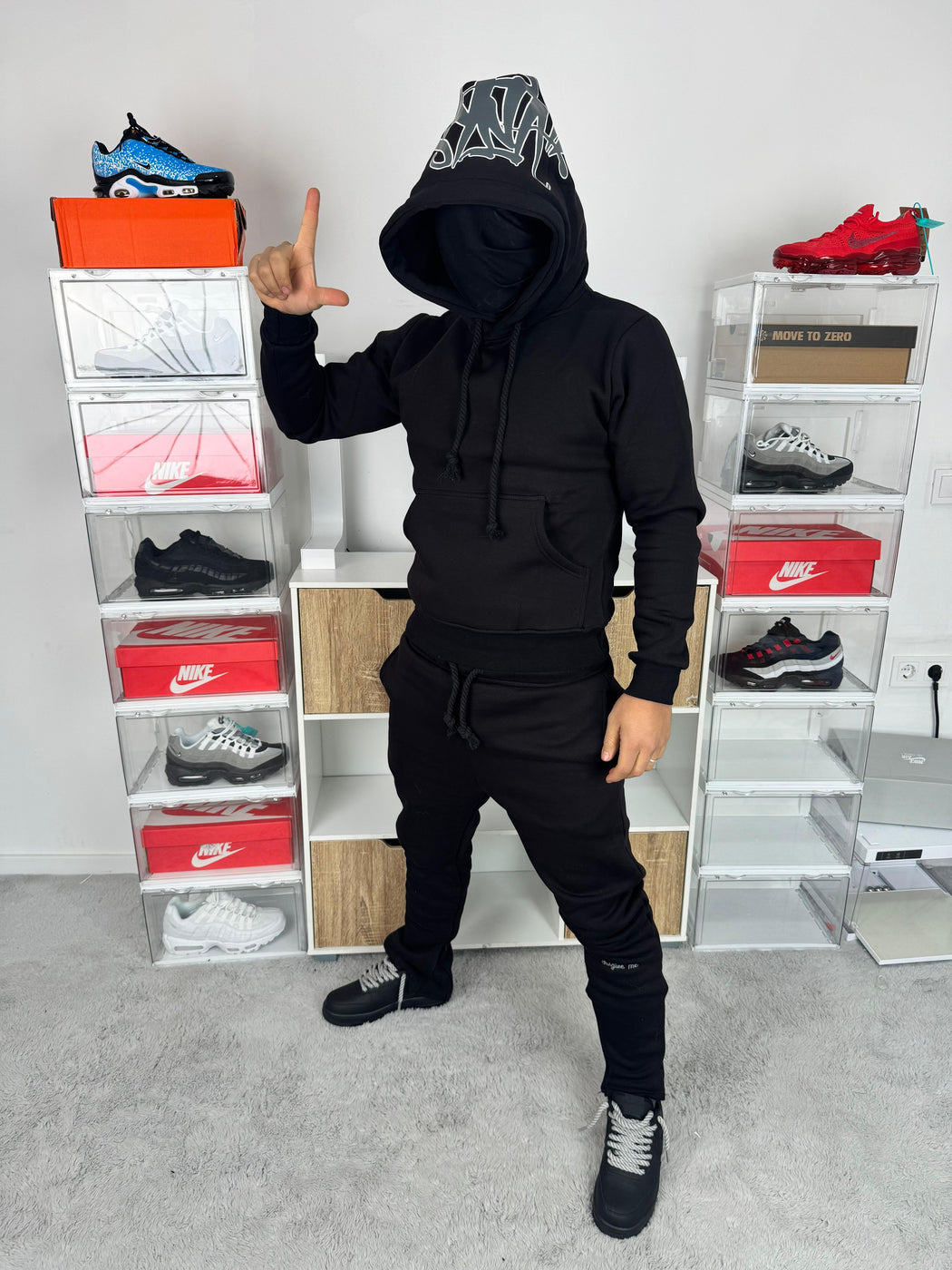 SYNA WORLD – 𝐑𝐎𝐏𝐀 𝐏𝐑𝐈𝐌𝐄